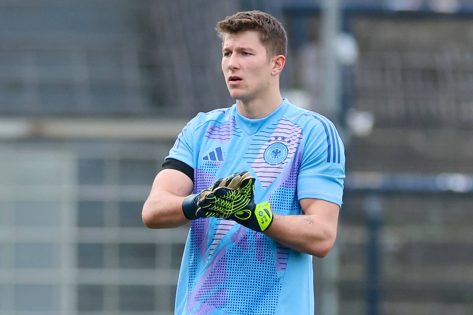Burnley Land German Goalkeeper Max Weiss in $5.8M Deal from Karlsruher ...