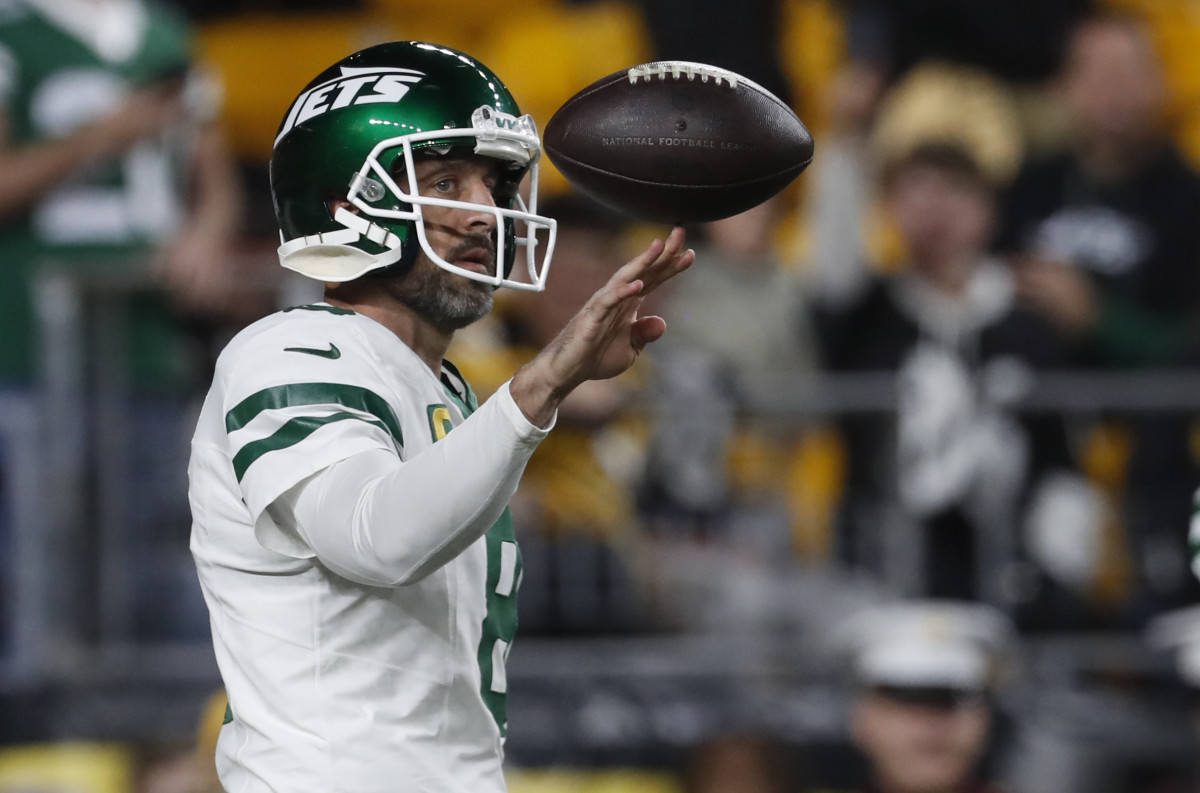 Aaron Rodgers' Blunt Admission on Jets' Early Season Struggles - Athlon ...