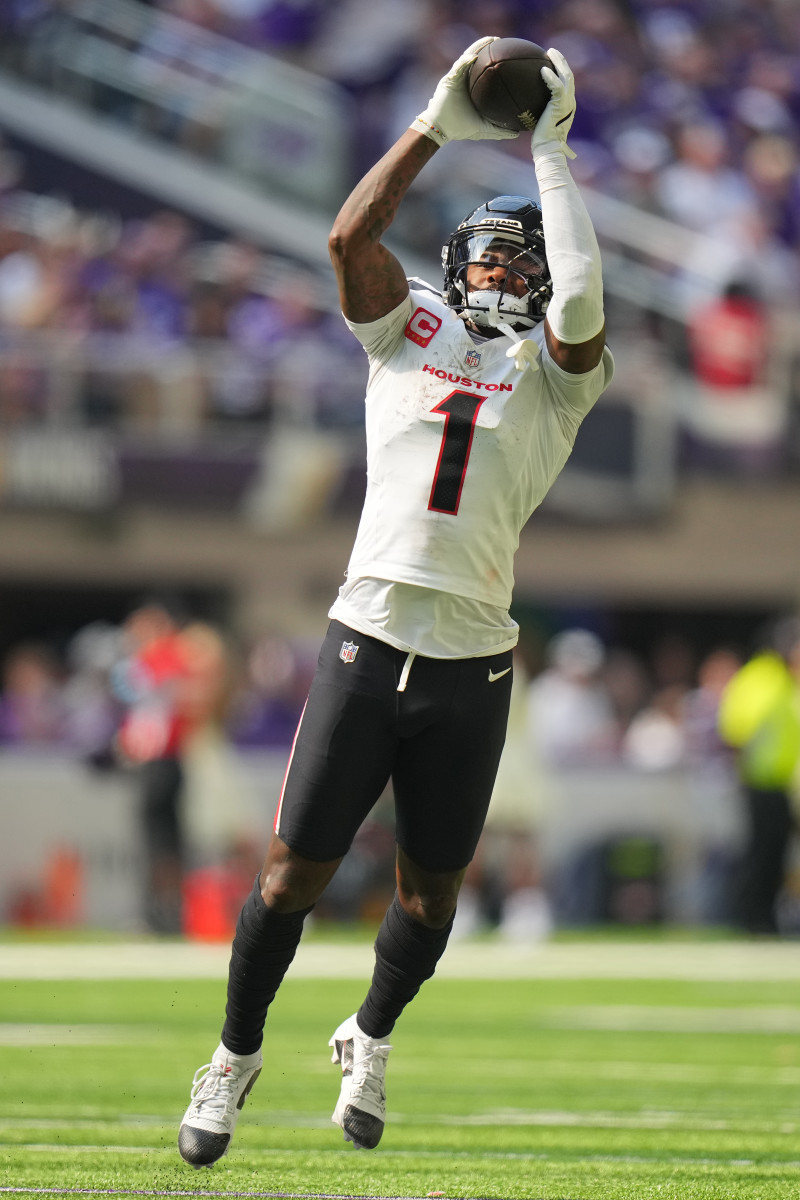 Cleat Heat: What Has Houston Texans WR Stefon Diggs Been Rocking This ...