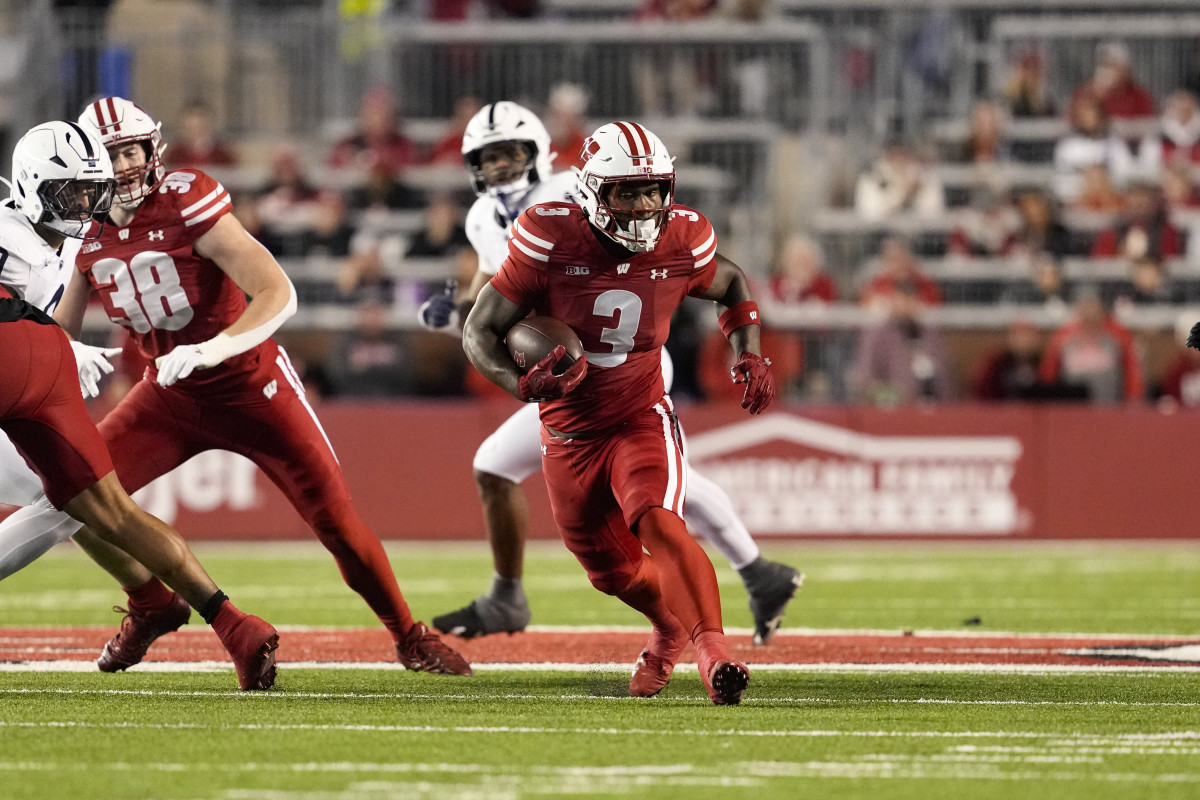 Report Card for Wisconsin's 28-13 Loss to No. 3 Penn State - Athlon Sports