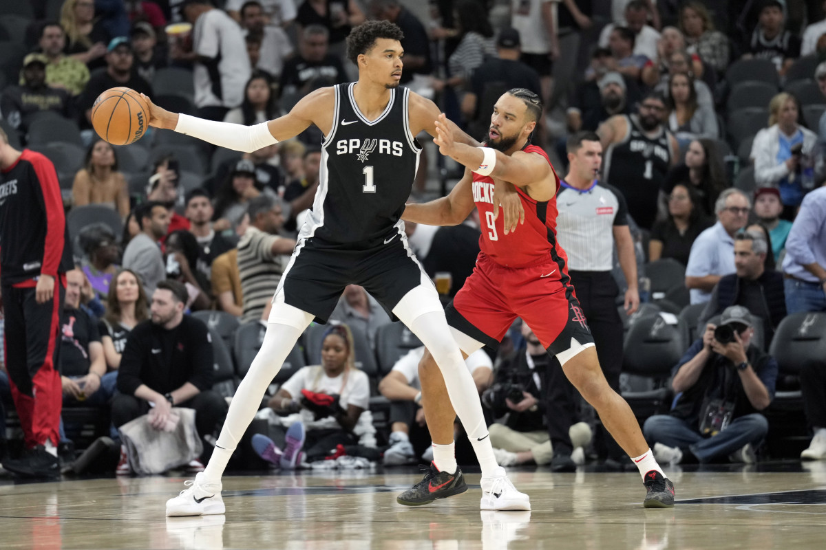 Puzzling Proposed Trade Scenario Should Draw Ire From San Antonio Spurs Fans - Athlon Sports