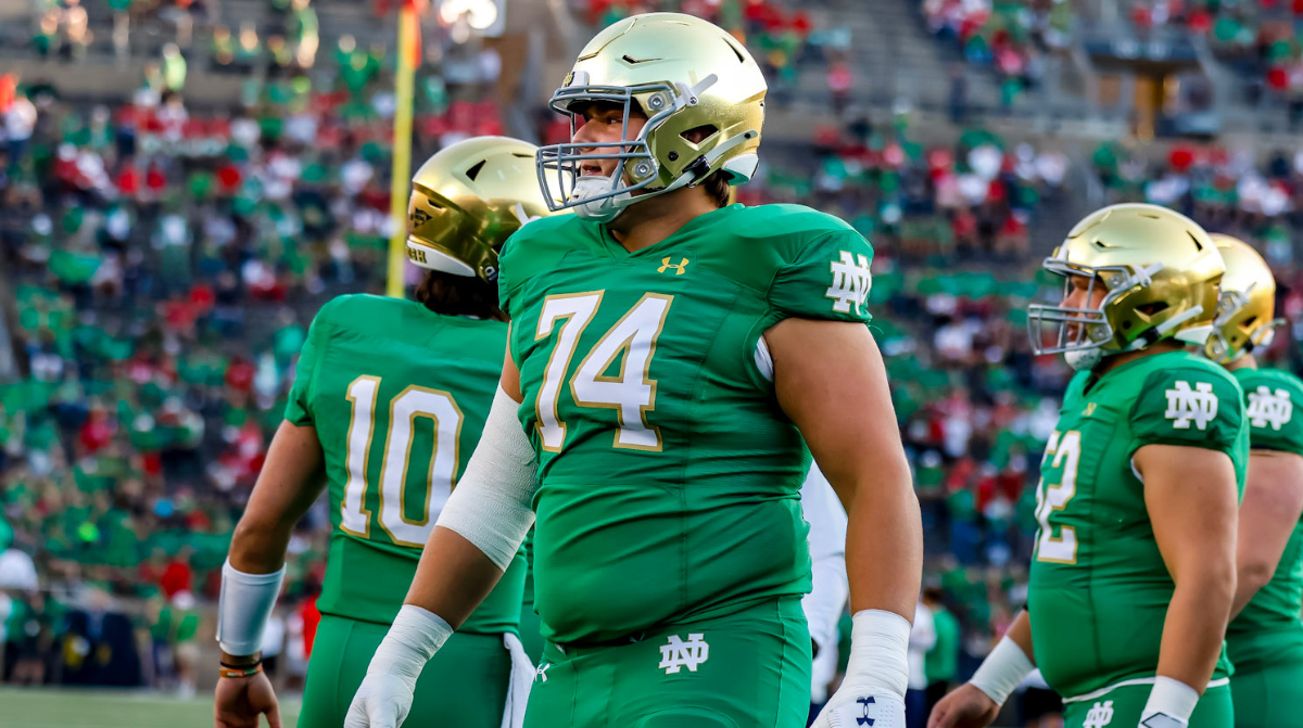 Billy Schrauth Will Be A Focal Point Of The Notre Dame Offensive Line ...