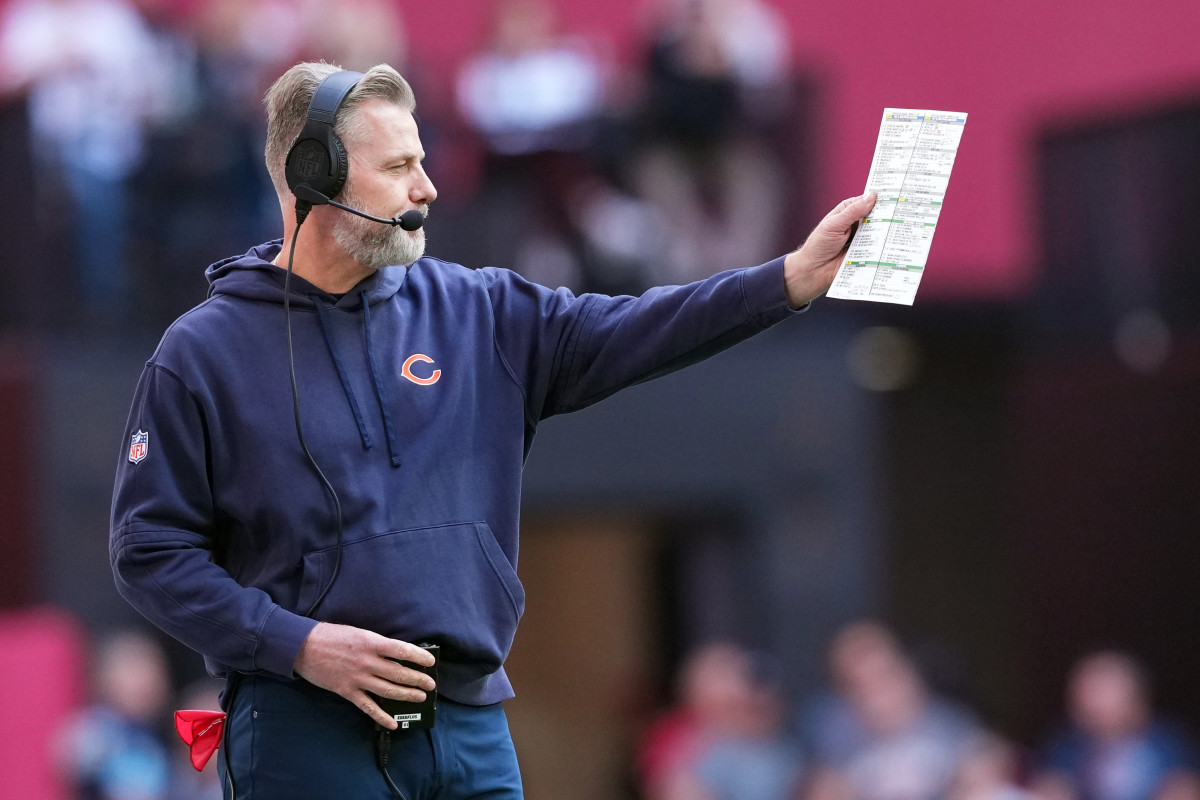 Bears Ex-QB Dubbed Sleeper to Take Head Coaching Job From Matt Eberflus ...