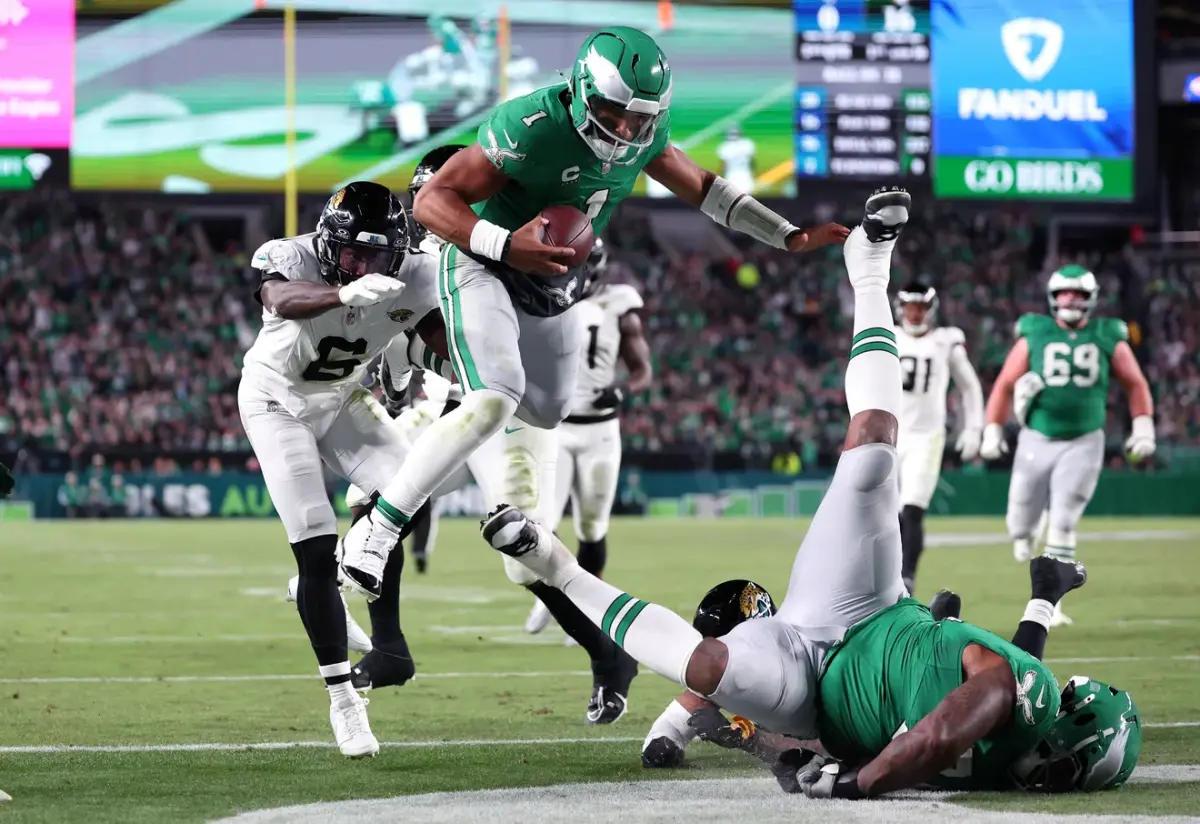 Jalen Hurts Turning Heads in Making Philadelphia Eagles Record-Breaking History - Athlon Sports