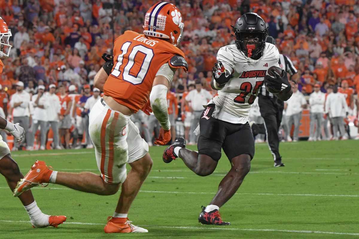 Surprising ACC Program Projected To Receive Top 4 Seed in 2025 College ...