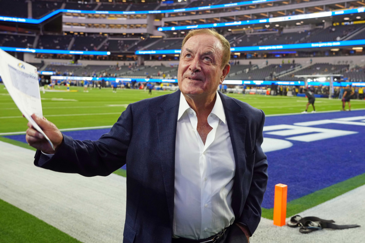 Al Michaels Makes His Opinion on NFL’s Referee Review Process Crystal ...