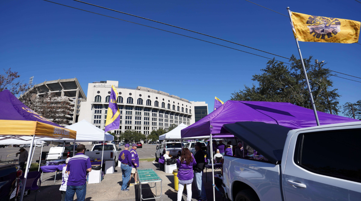 Athlon Sports, 5-hour ENERGY® Tailgate Tour Concludes With Trip to LSU ...