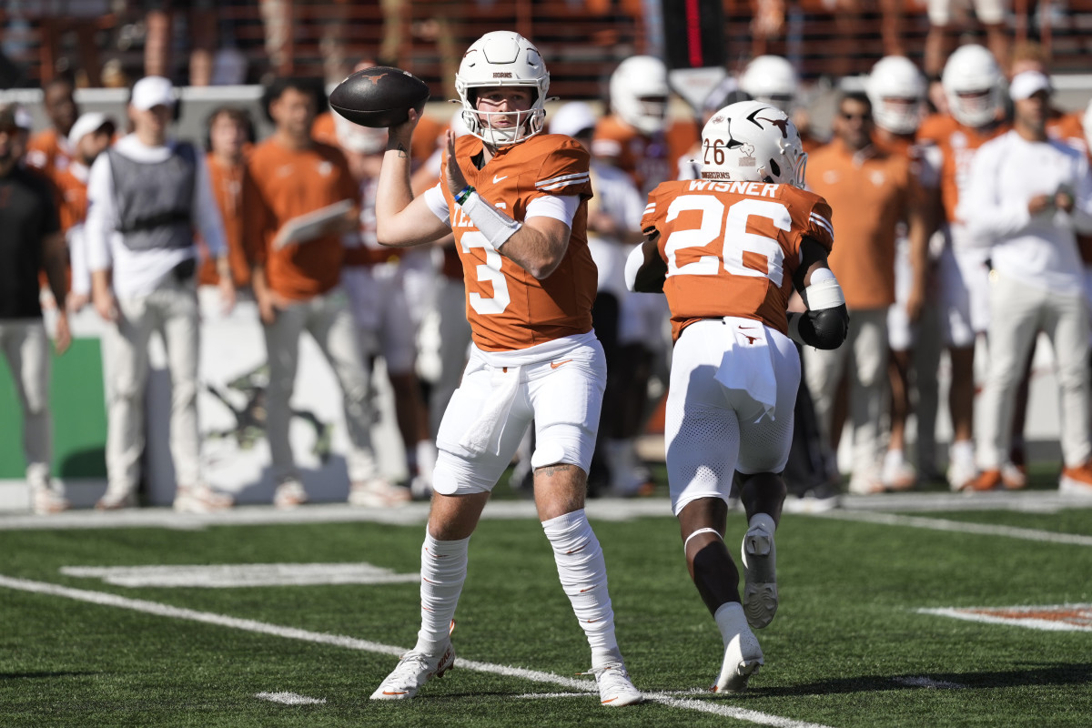 Texas QB Quinn Ewers Named A Semifinalist for Multiple Prestigious Awards - Athlon Sports