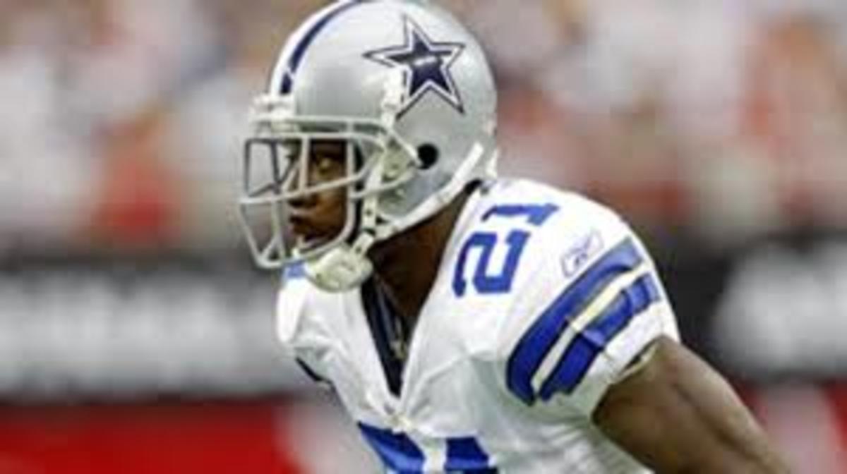 Dallas Cowboys Ex Star Arrested for Alleged Police Assault After Mike ...
