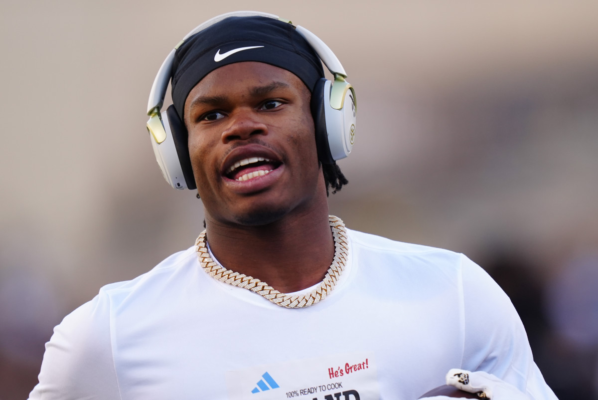 Colorado Buffaloes Turn Heads With New Heisman Campaign for Travis ...