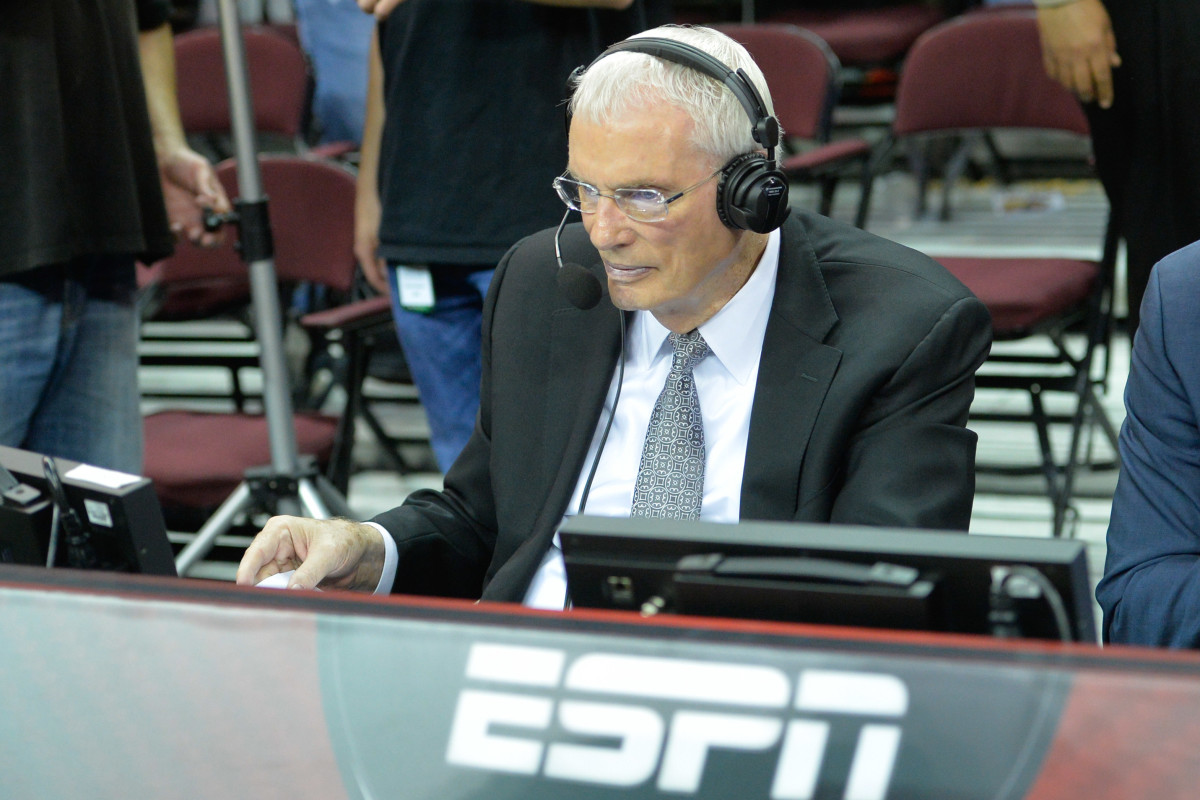 ESPN Announces Future of Legendary NBA Broadcaster - Athlon Sports