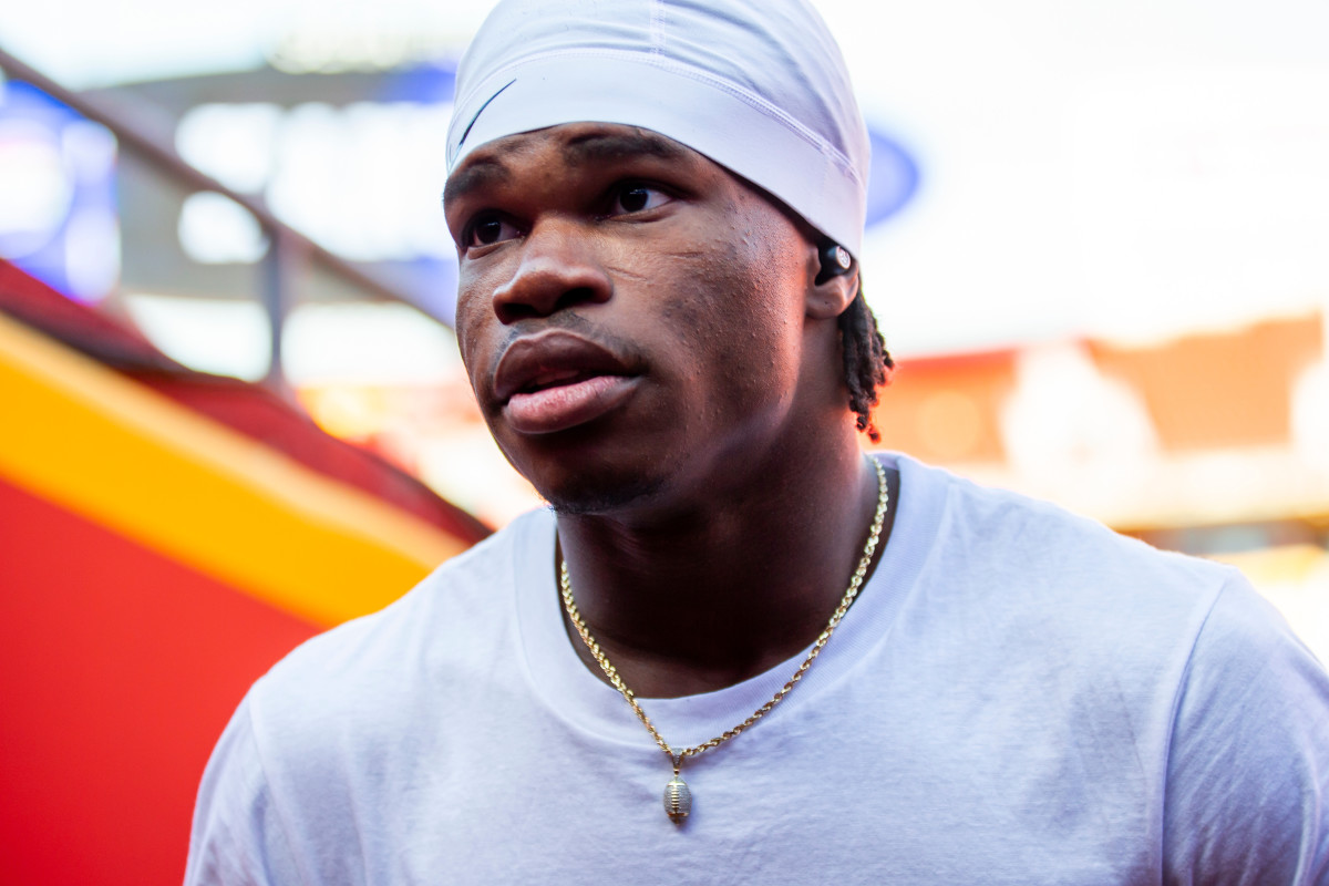 Travis Hunter's 'Effortless' Moment Before Colorado-Kansas - Athlon Sports