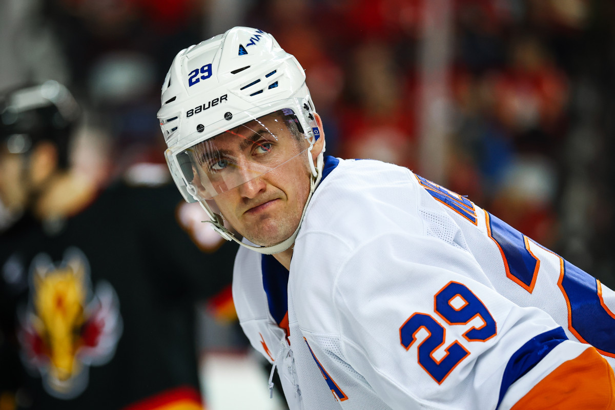 Wild Reportedly Targeting $36 Million Center - Athlon Sports