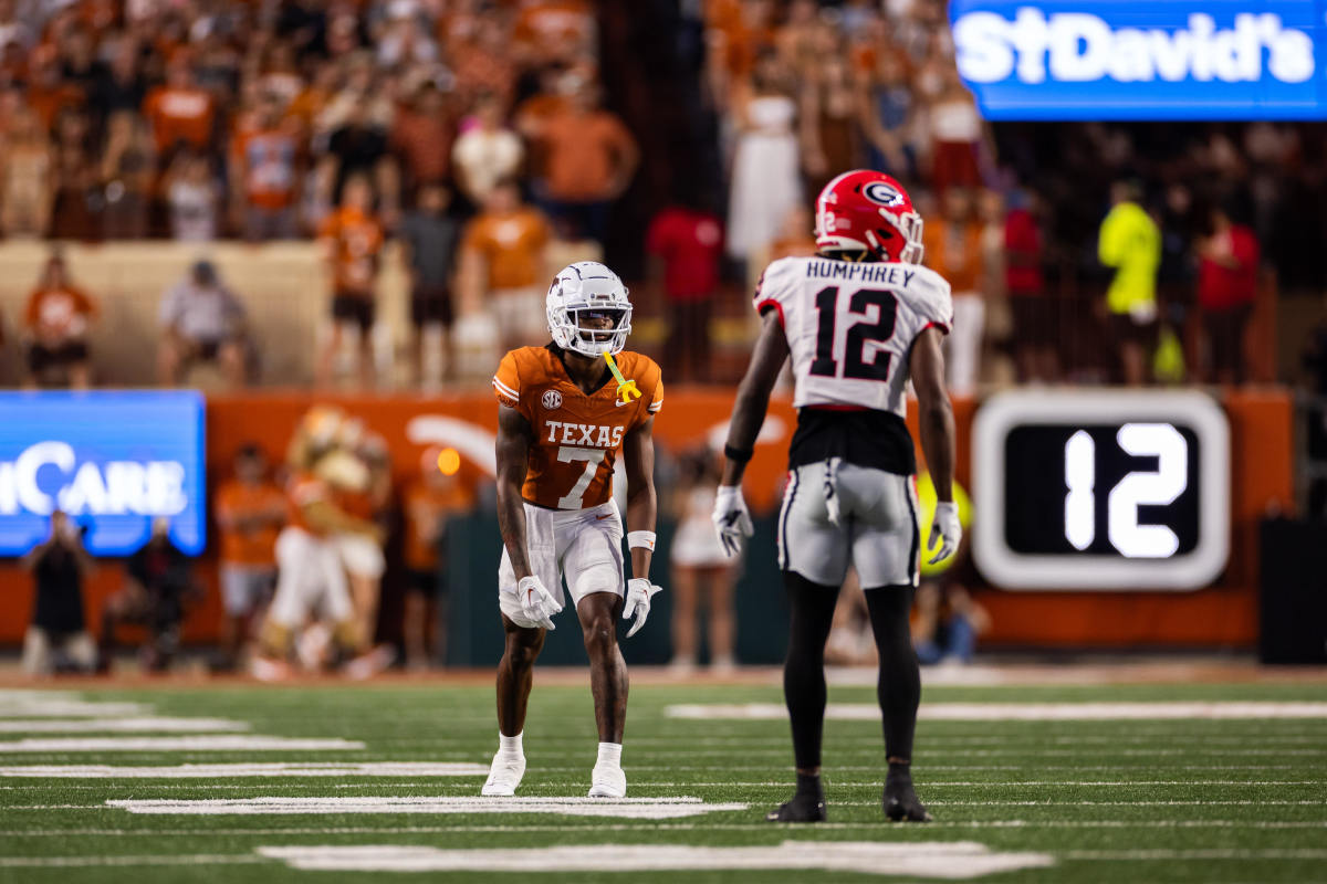 Texas Dealt Unfortunate Injury News Ahead of College Football Playoff ...