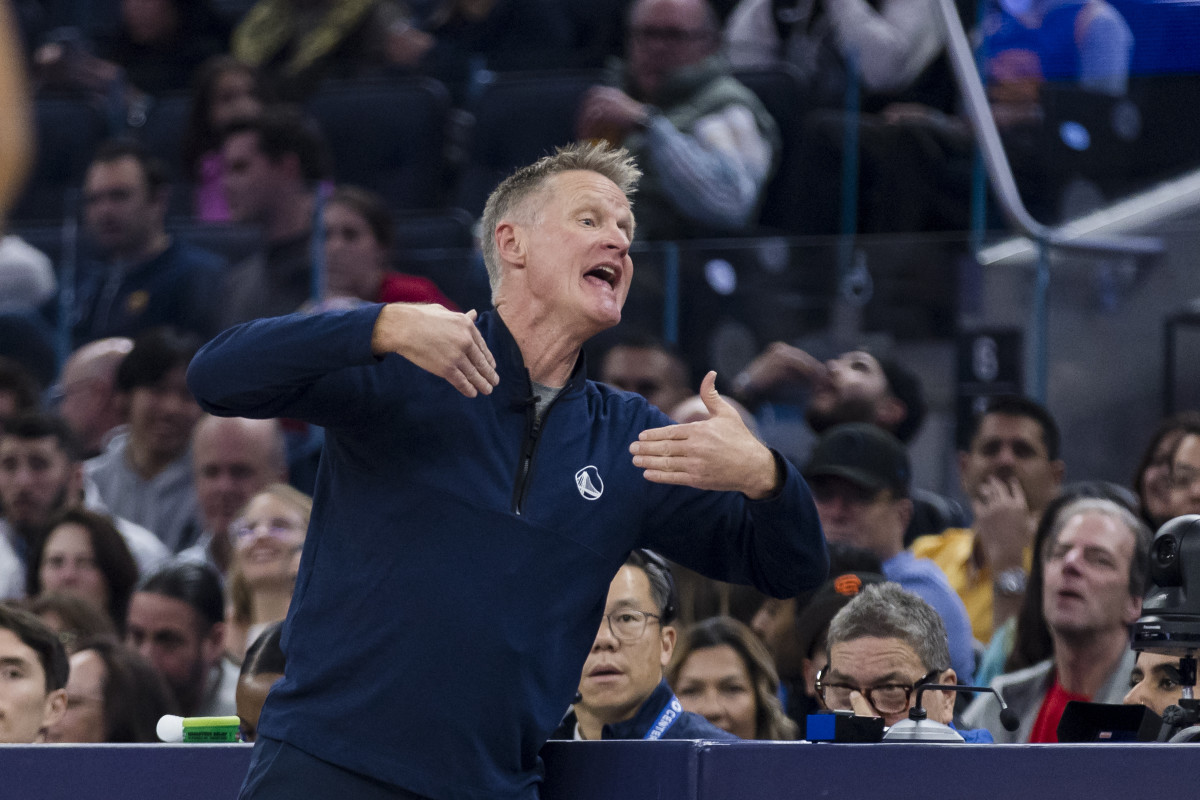 Steve Kerr Tears Into Refs After Warriors' Loss to Nuggets - Athlon Sports