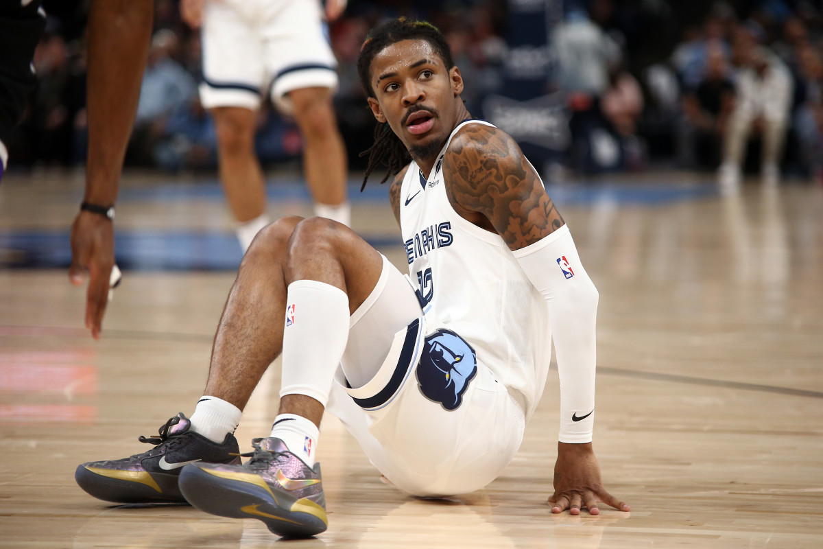 Ja Morant Ejected From Kings-Grizzlies Game Over Questionable Foul Call - Athlon Sports