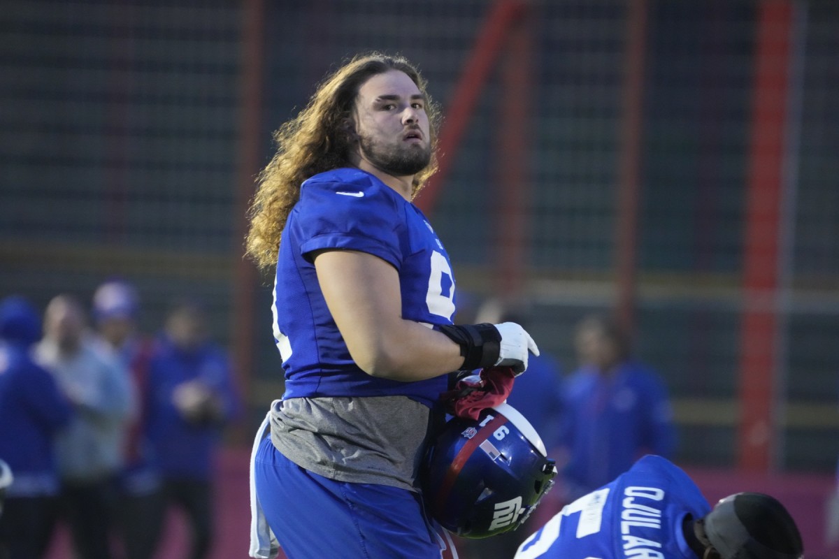 New York Giants Sign Practice Squad Lineman Casey Rogers As Dexter Lawrence Replacement - Athlon ...