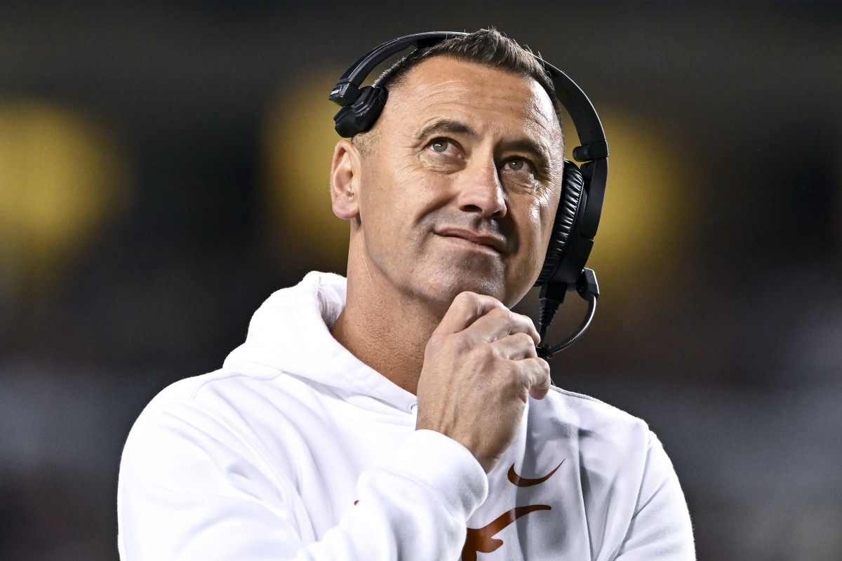 Steve sarkisian store