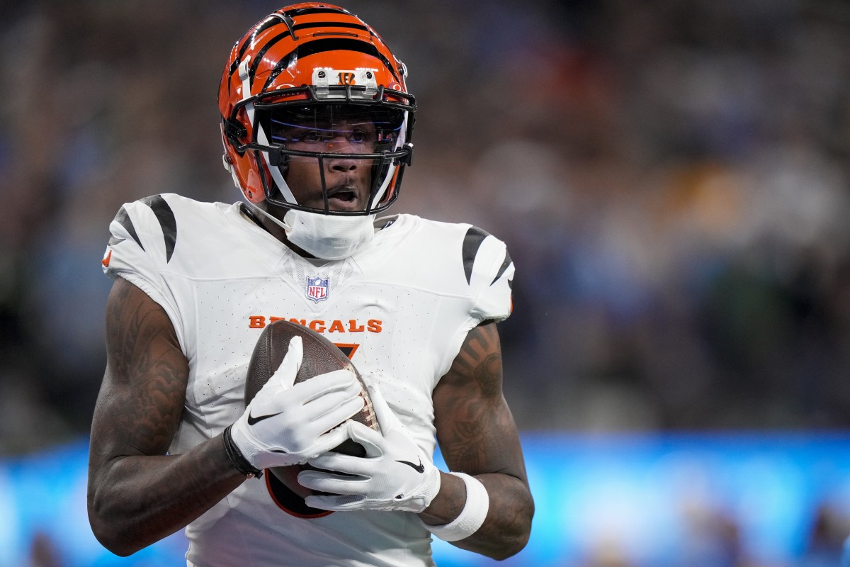 Patriots Expected to Pursue $21 Million WR in Free Agency - Athlon Sports