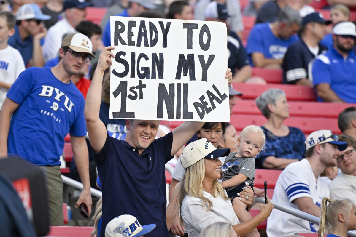 Heisman Trophy Winner Eric Crouch Has Some Thoughts On the State of ...
