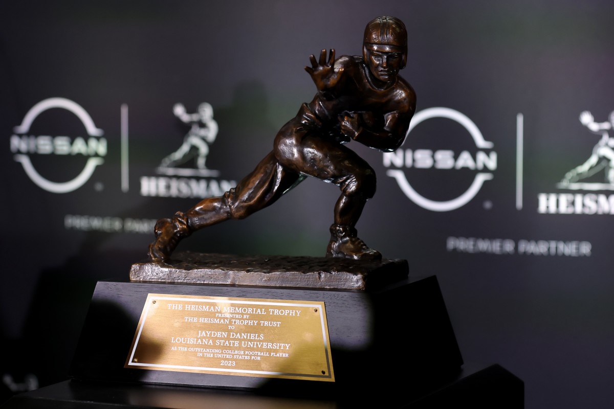 An 18-Year Heisman Trophy Streak Ended On Friday Night - Athlon Sports