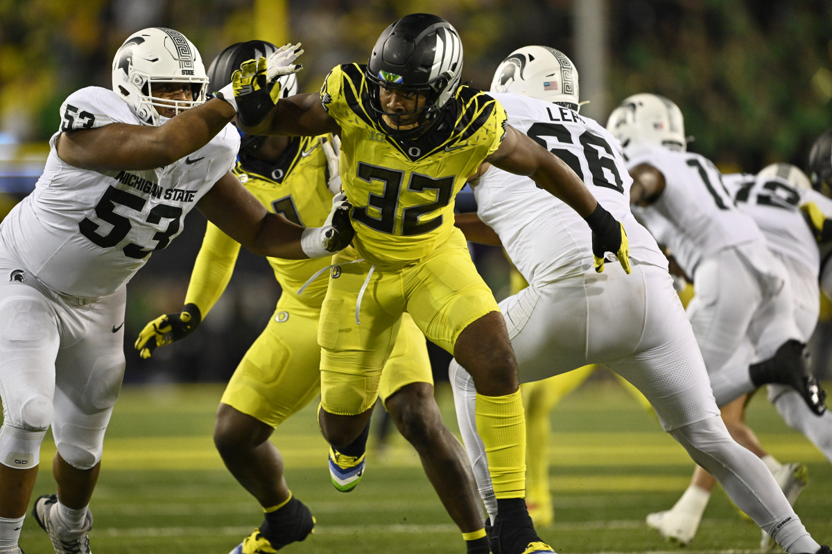 Rating the Sting Factor of Oregon's Portal Exits - Athlon Sports