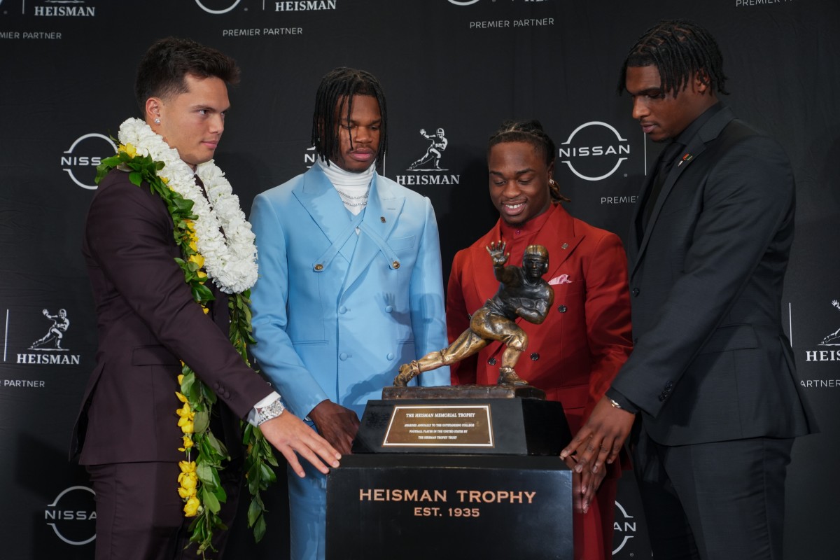 Rece Davis Admits He Was 'Torn' When Casting Heisman Trophy Vote ...