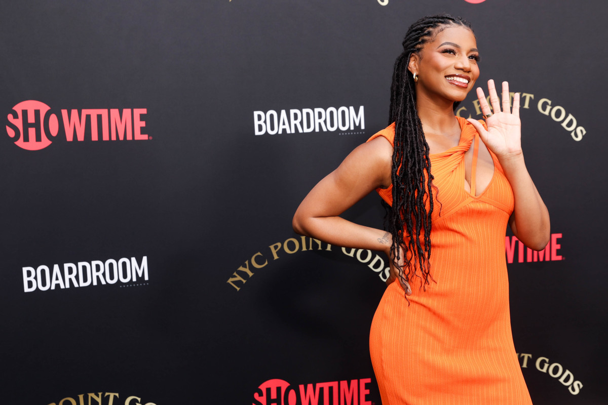 Taylor Rooks Turned Heads With Outfit for NFL Show - Athlon Sports