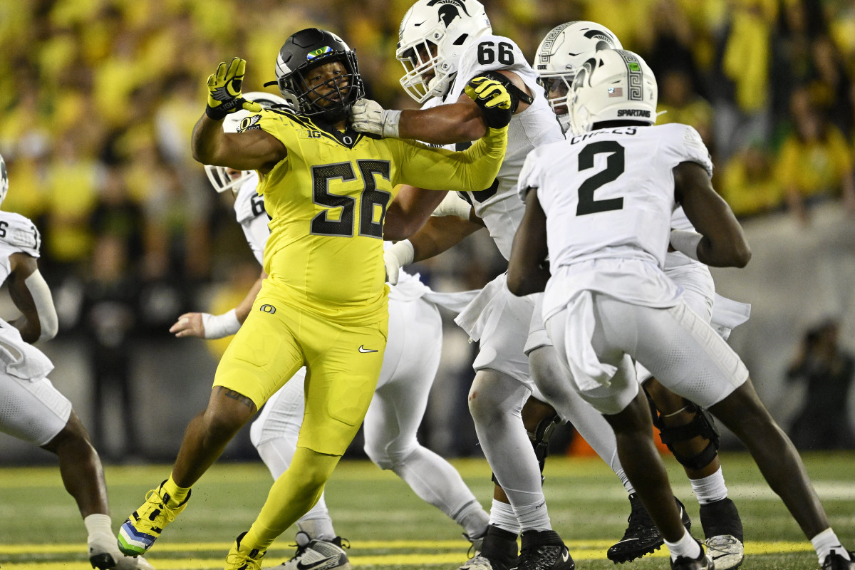 Oregon ducks football news store