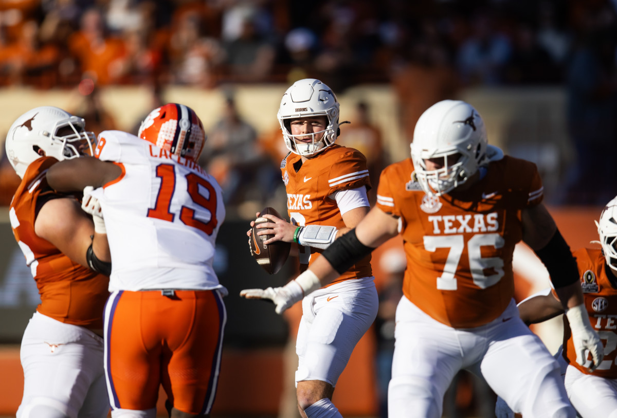 Texas Longhorns Advance in College Football Playoff After 38-24 Win Over Clemson Tigers - Athlon ...