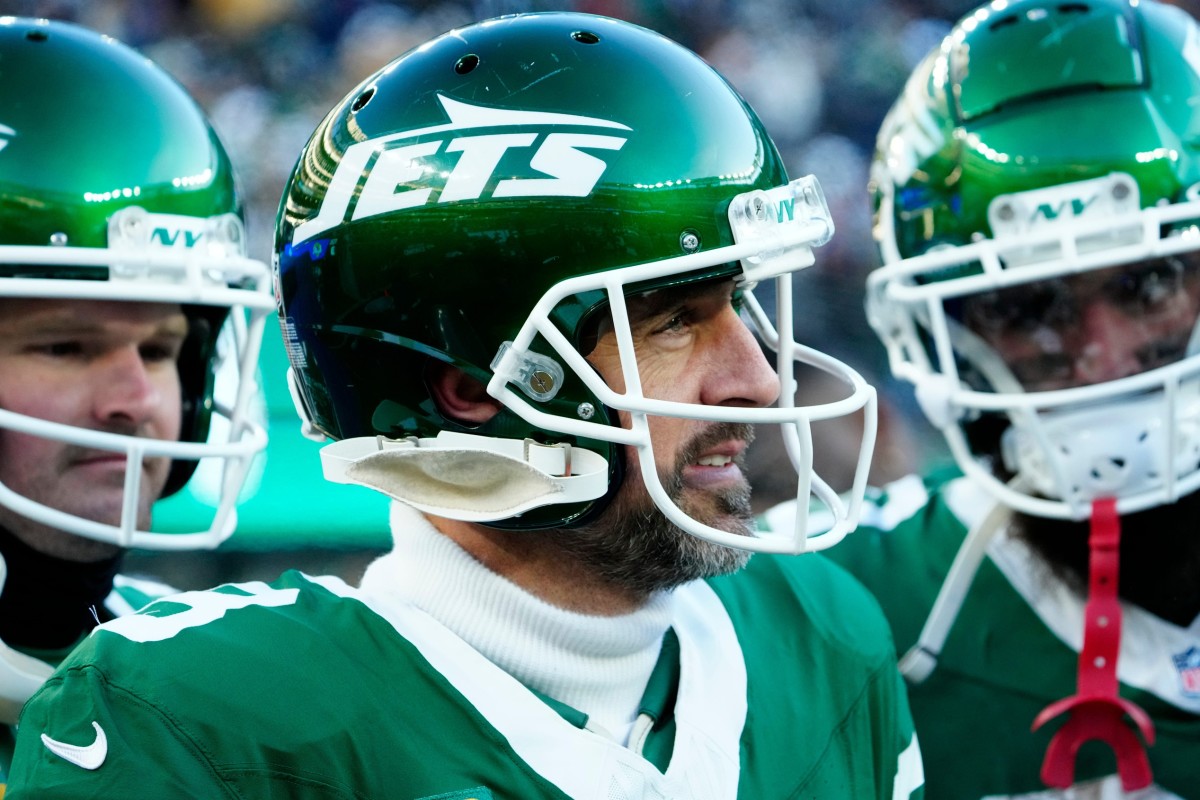 Aaron Rodgers Teases Major Decision on New York Jets Future - Athlon Sports