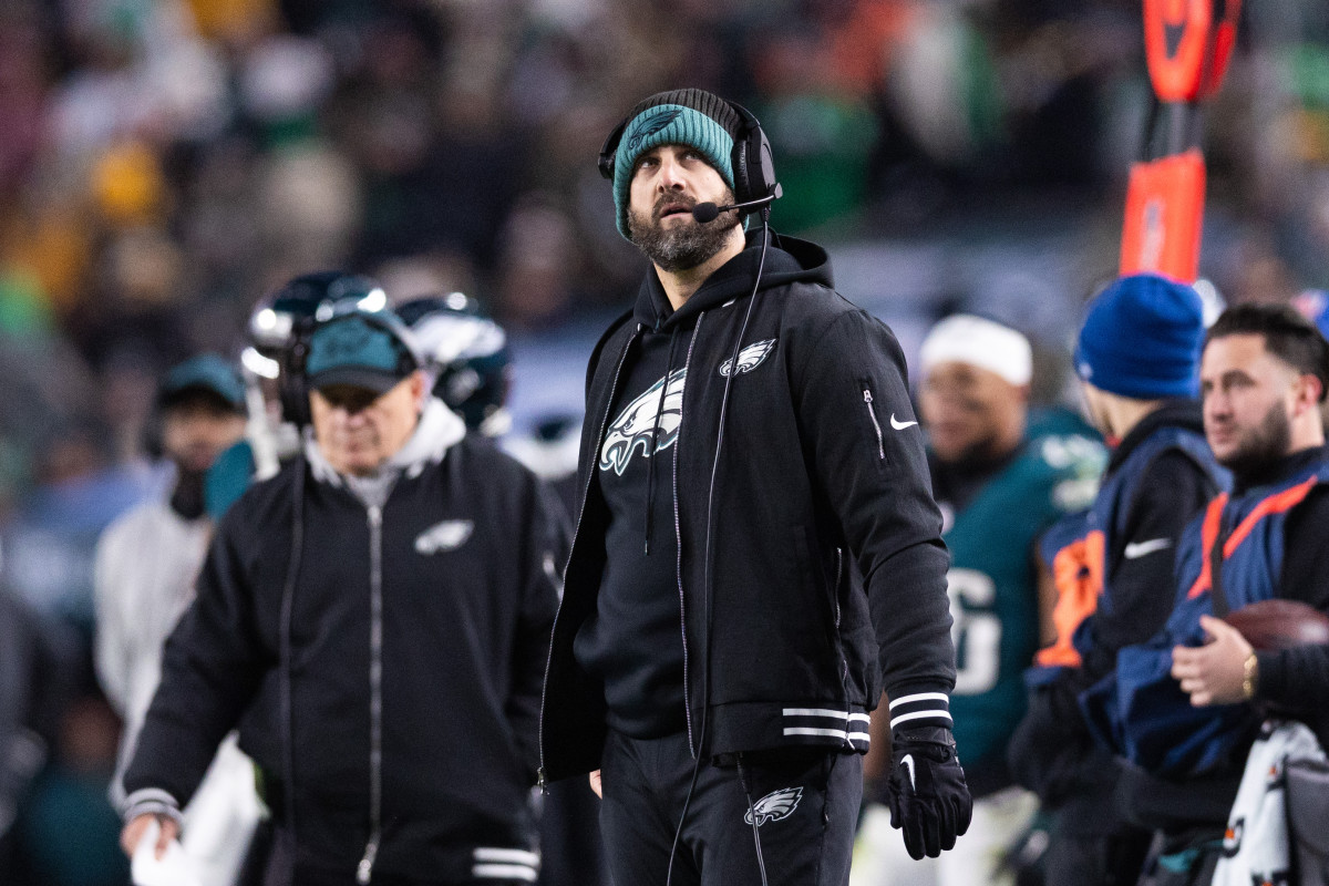 Philadelphia Eagles Complete Staff With Hire of Chip Kelly Former ...