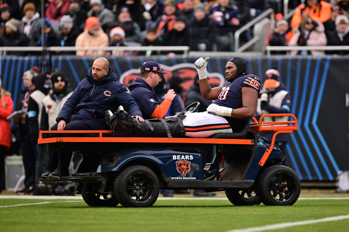 Chicago Bears LT Braxton Jones placed on season-ending IR with broken ...
