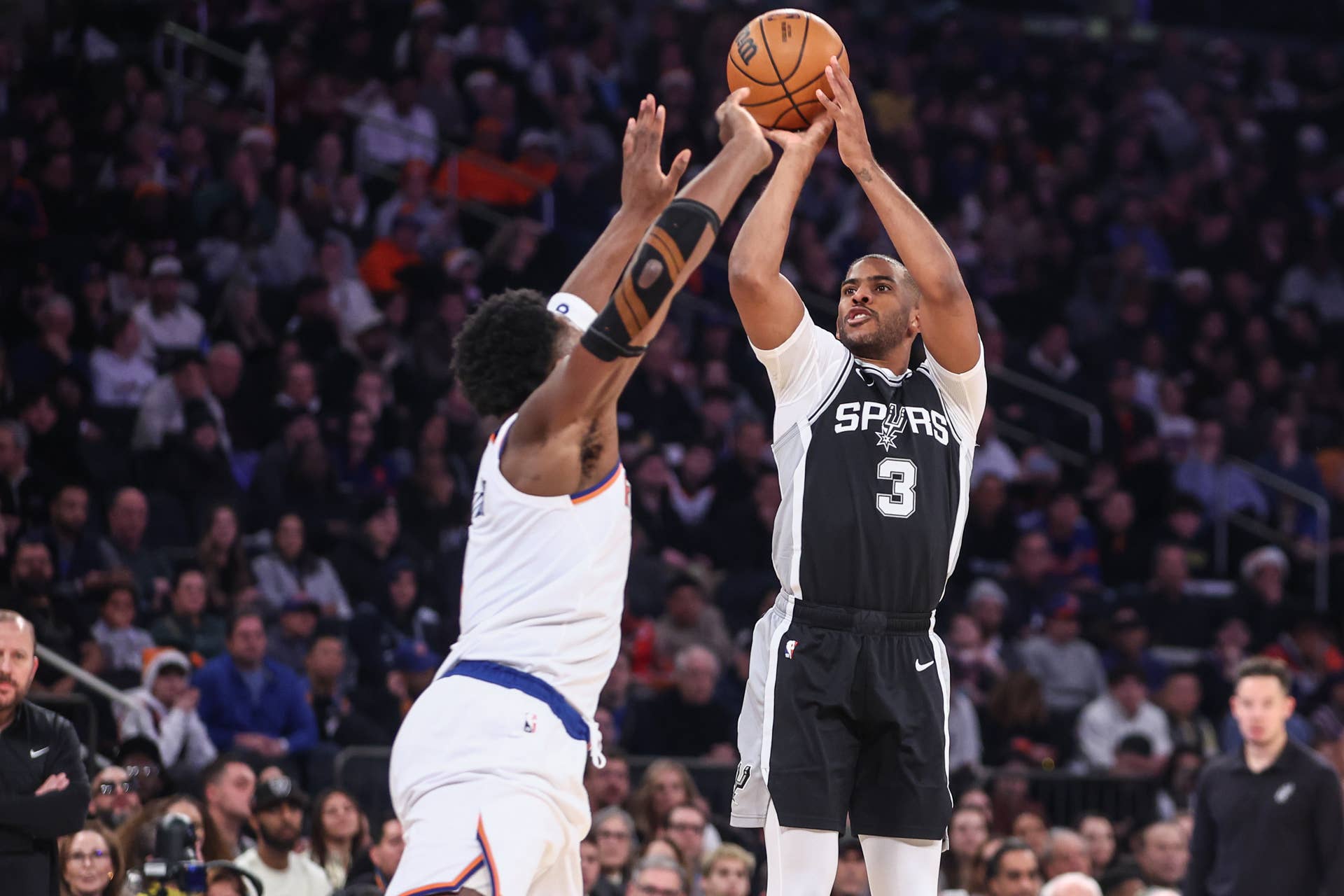 Chris Paul Tired of Two-Word Excuse That San Antonio Spurs Fans Use ...