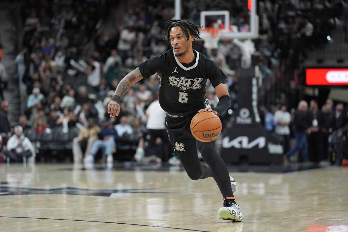 San Antonio Spurs Rookie Relishes Chance to Guard NBA All-Time Great ...