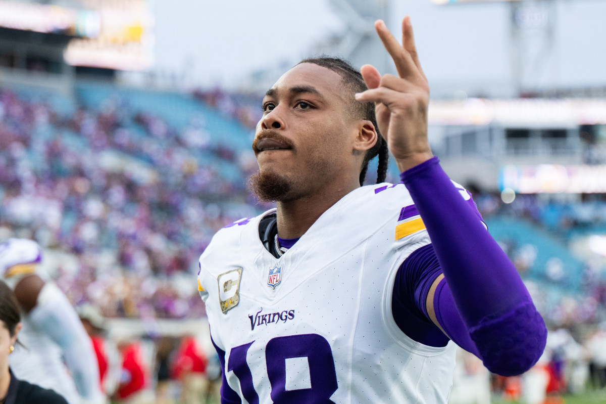 Vikings WR Justin Jefferson Sounds Off on Sam Darnold, J.J. McCarthy Debate - Athlon Sports