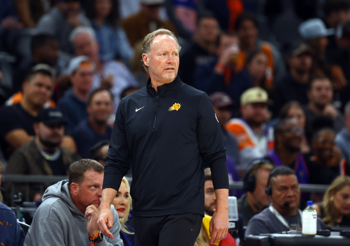 Insider Reveals Reason Behind Suns Benching Key Player Late in Season ...