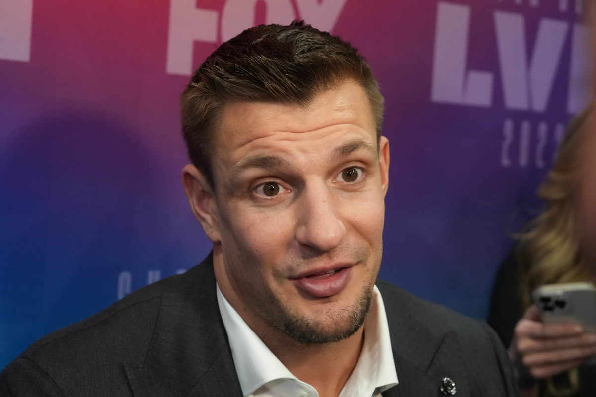 Rob Gronkowski Makes Personal Announcement on Saturday - Athlon Sports