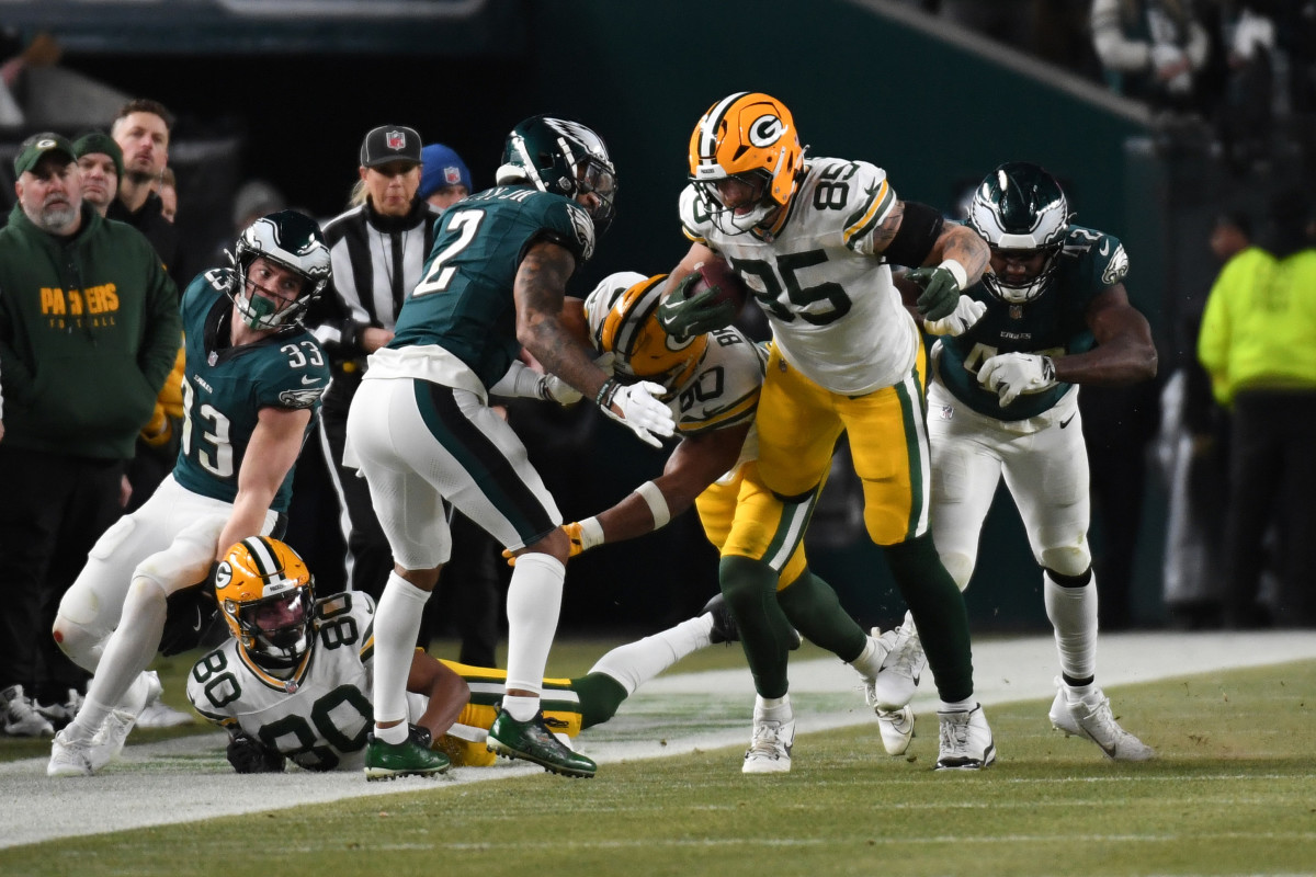 Sunday Six-Pack: Packers Bow Out in the First Round to Philadelphia ...