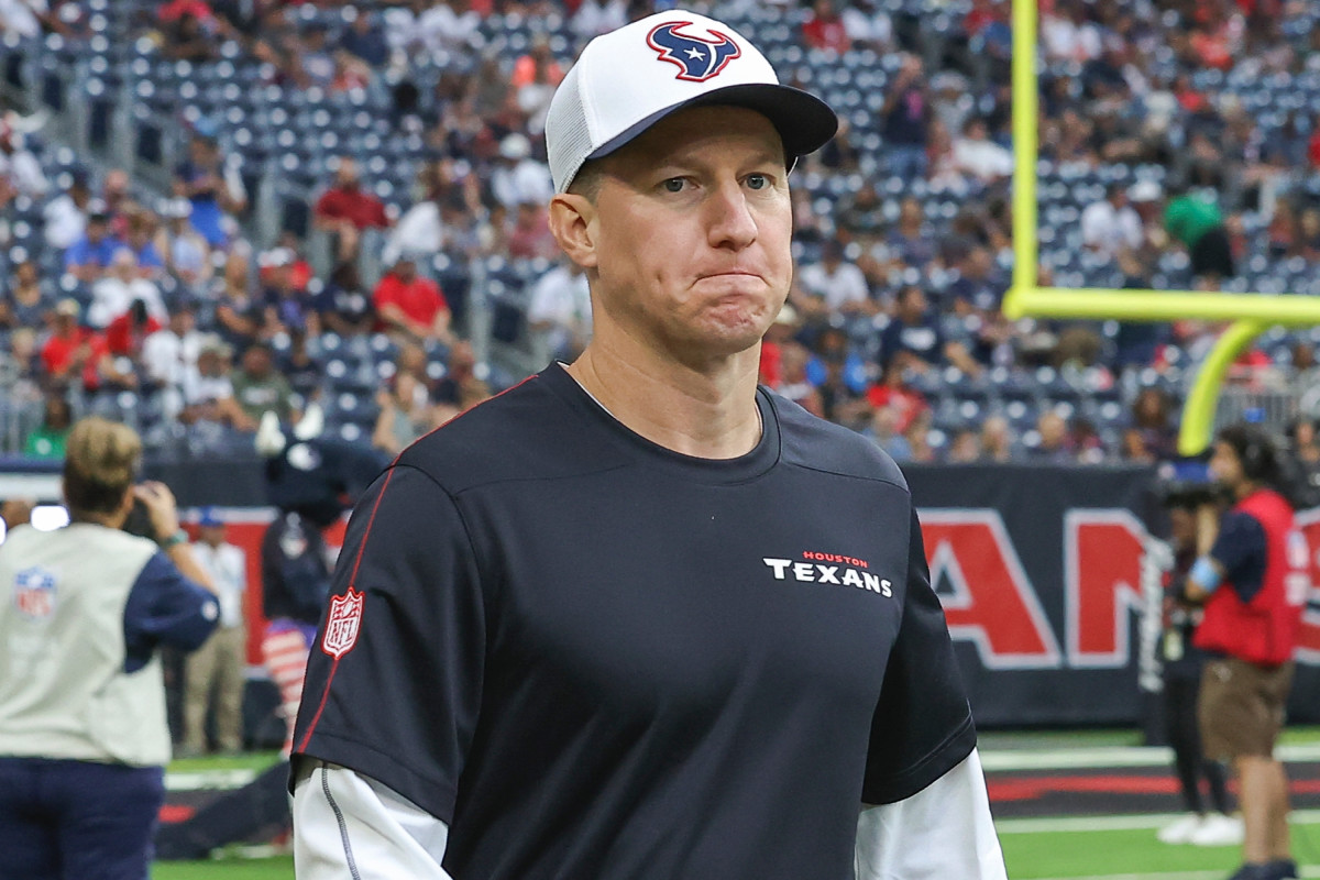 Eagles Fans Predict Jalen Hurts’ New OC After Kellen Moore News ...