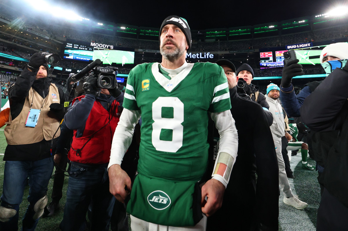 Jets Reportedly Make Final Decision on Aaron Rodgers - Athlon Sports
