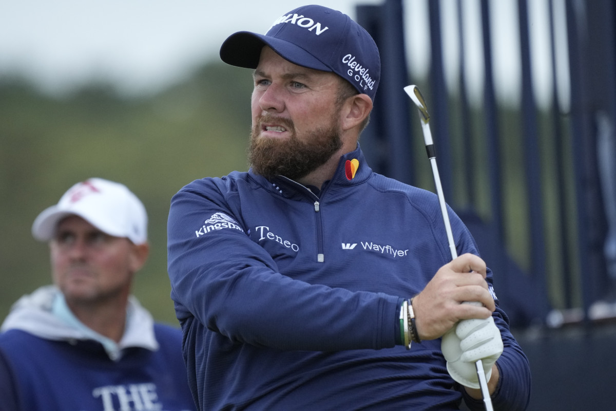 2019 British Open Winner Shane Lowry leads at Royal Troon - Athlon Sports