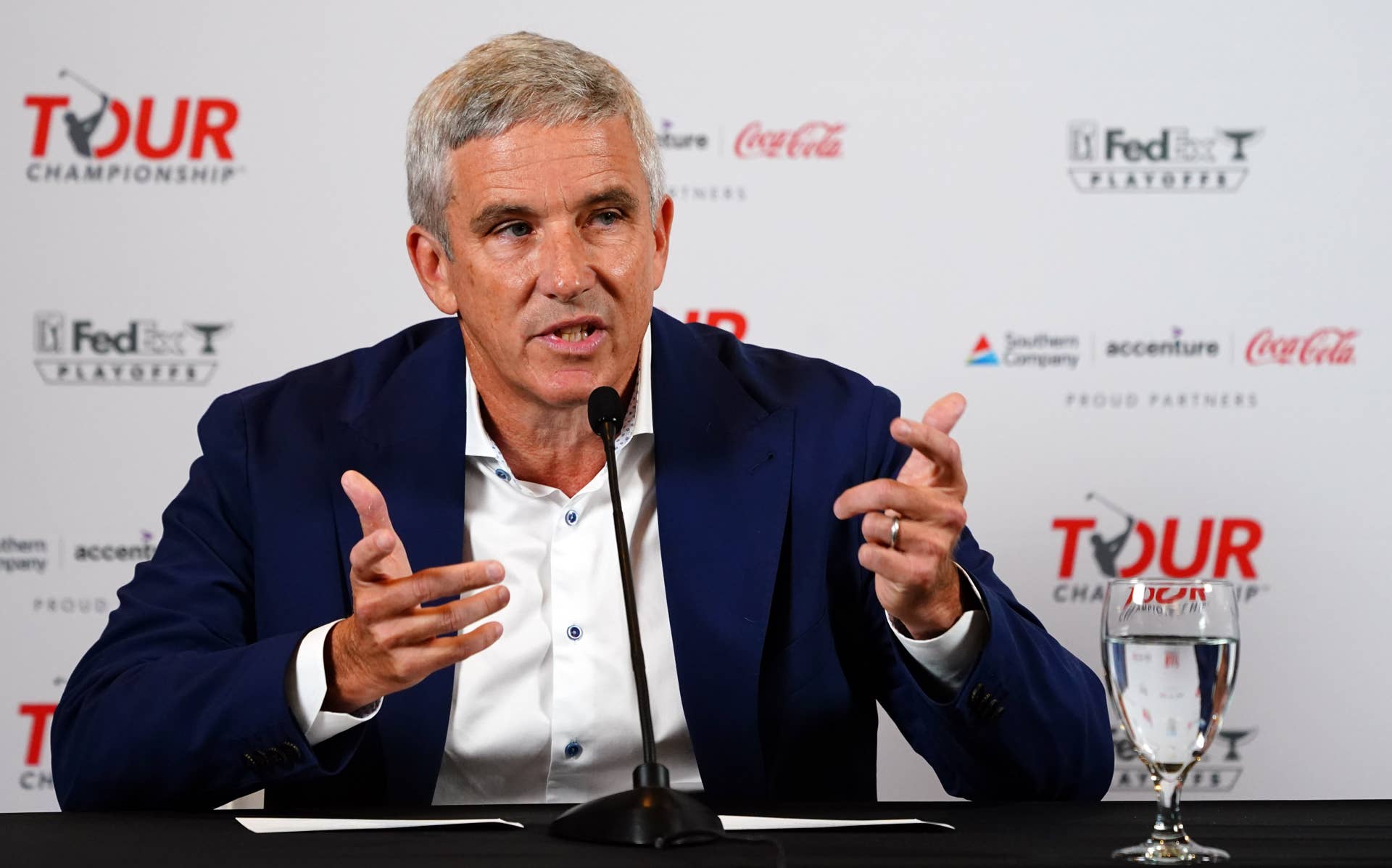 PGA Tour Goes to White House, Hat in Hand - Athlon Sports