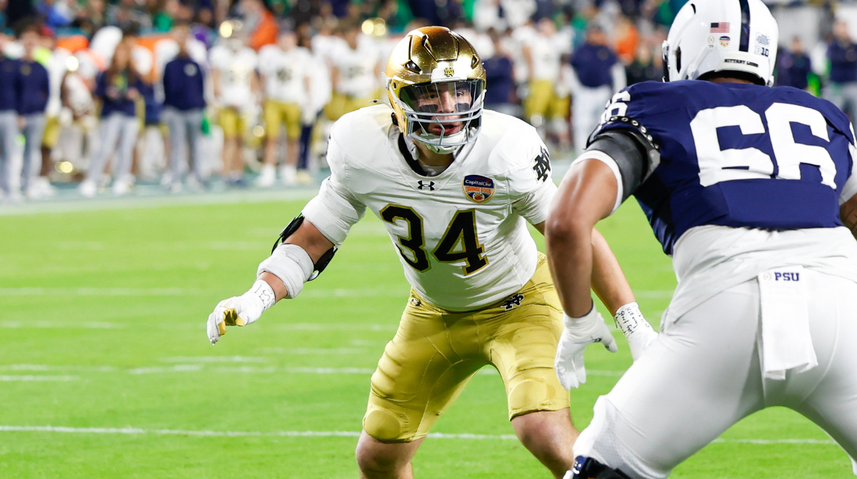 Notre Dame Standout Drayk Bowen Named A Top Linebacker In College ...