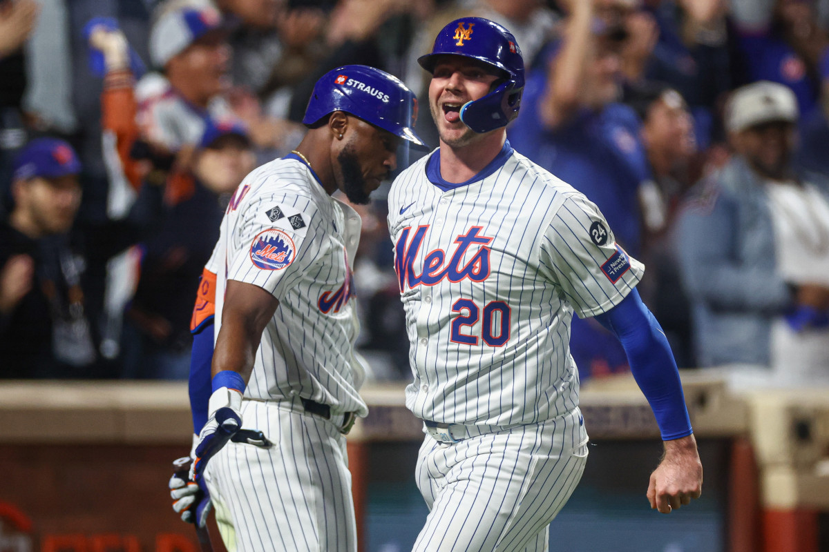 Mets Star Pete Alonso Makes MLB History in Marlins Game - Athlon Sports