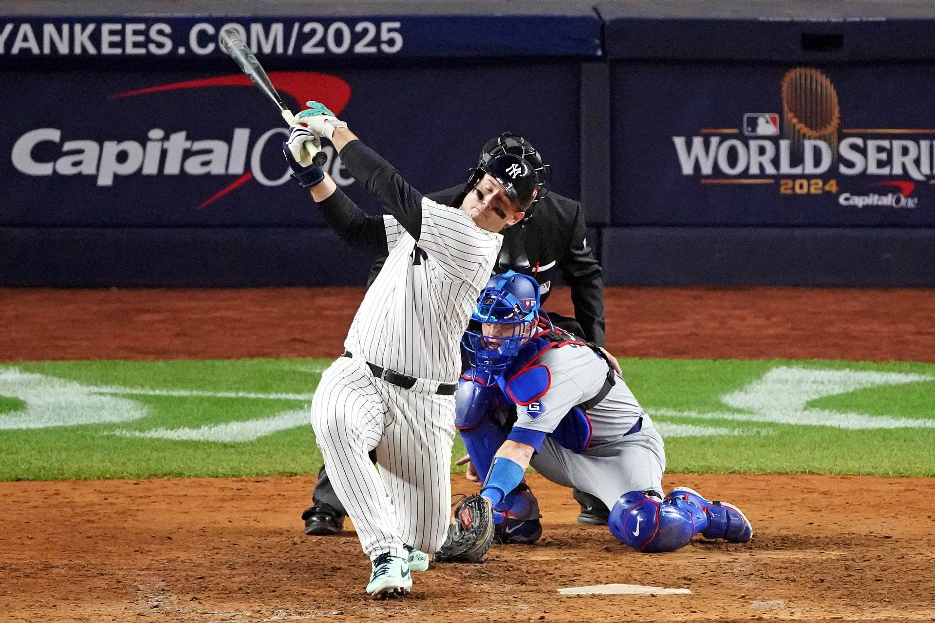 Cubs Legend Anthony Rizzo Gets Promising Free Agency Update - Athlon Sports