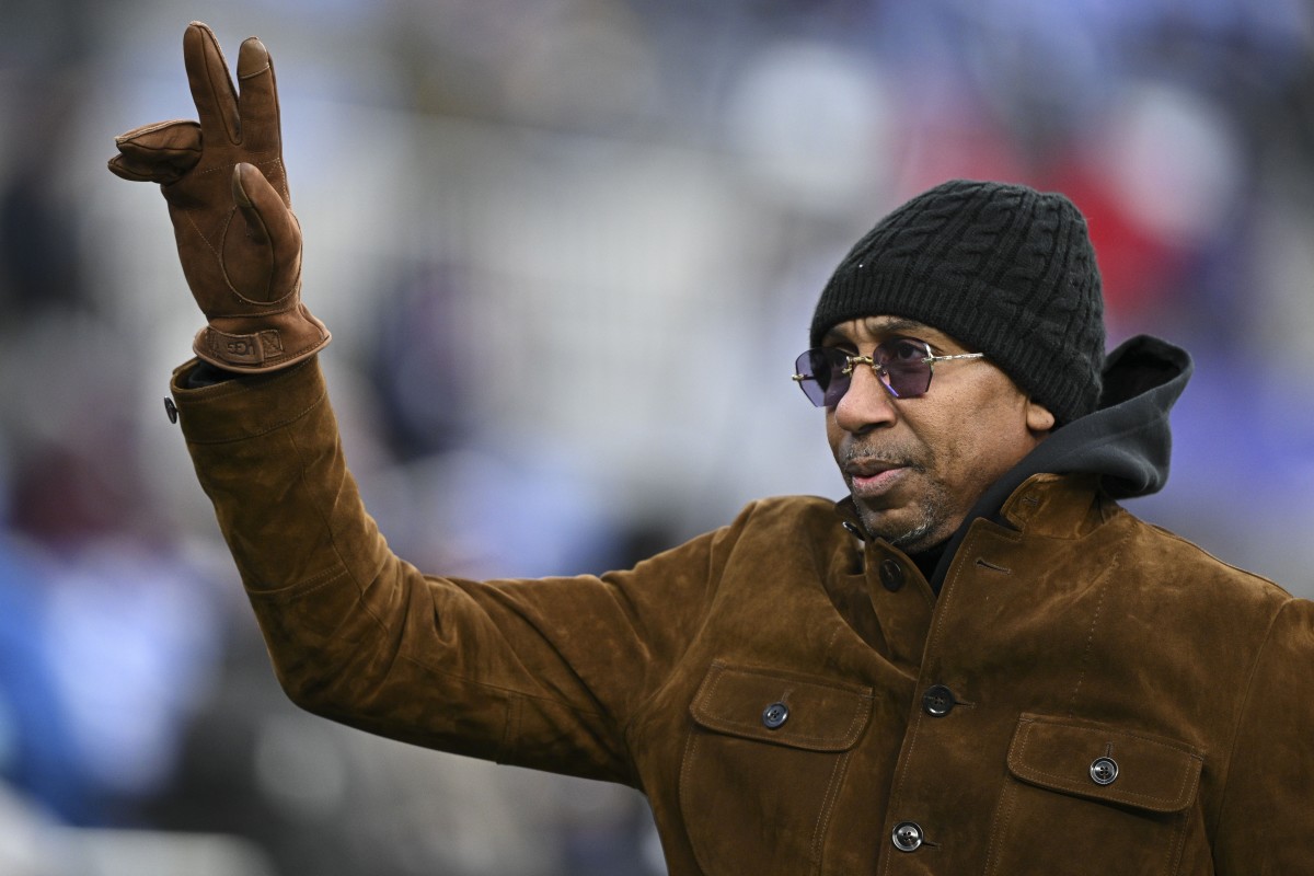 Stephen A. Smith Backtracks on Lakers Hype, Doubts Their Playoff ...