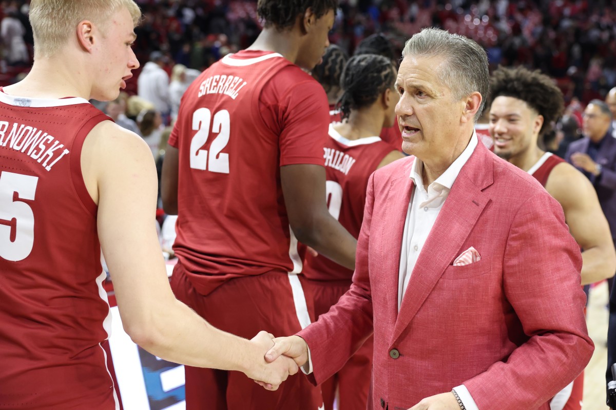 Arkansas vs. South Carolina: SEC Tournament Clash Preview - Athlon Sports