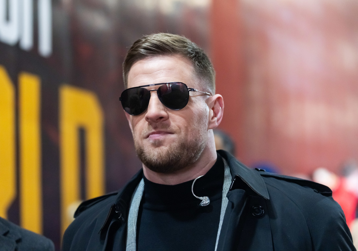 J.J. Watt Reacts to Eagles Dominant Defensive Performance in 2025 Super ...