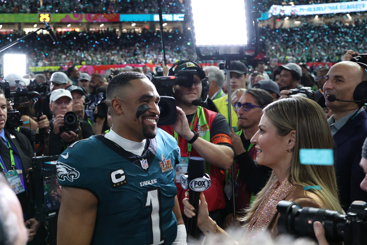 Erin Andrews Sends Message to Jalen Hurts After Super Bowl - Athlon Sports Erin Andrews Sends Message to Jalen Hurts After Super Bowl - Athlon Sports